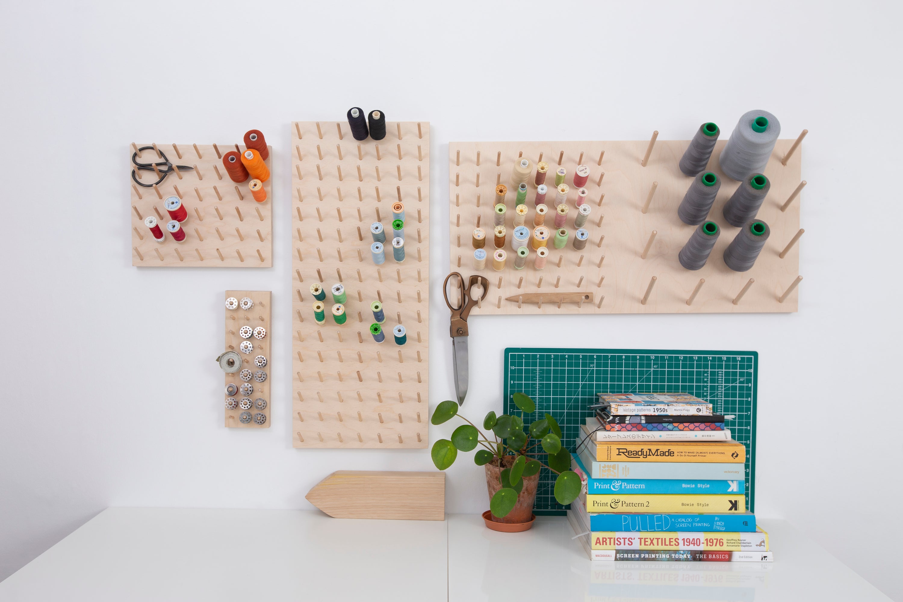 Cotton Reel Thread Storage | Easy organiser for your sewing space ...
